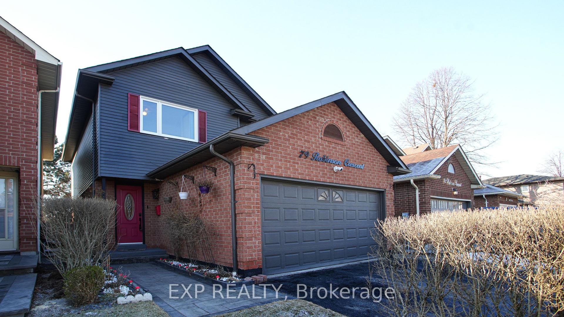 79 Robinson Crescent, Whitby, ON L1N 6W6