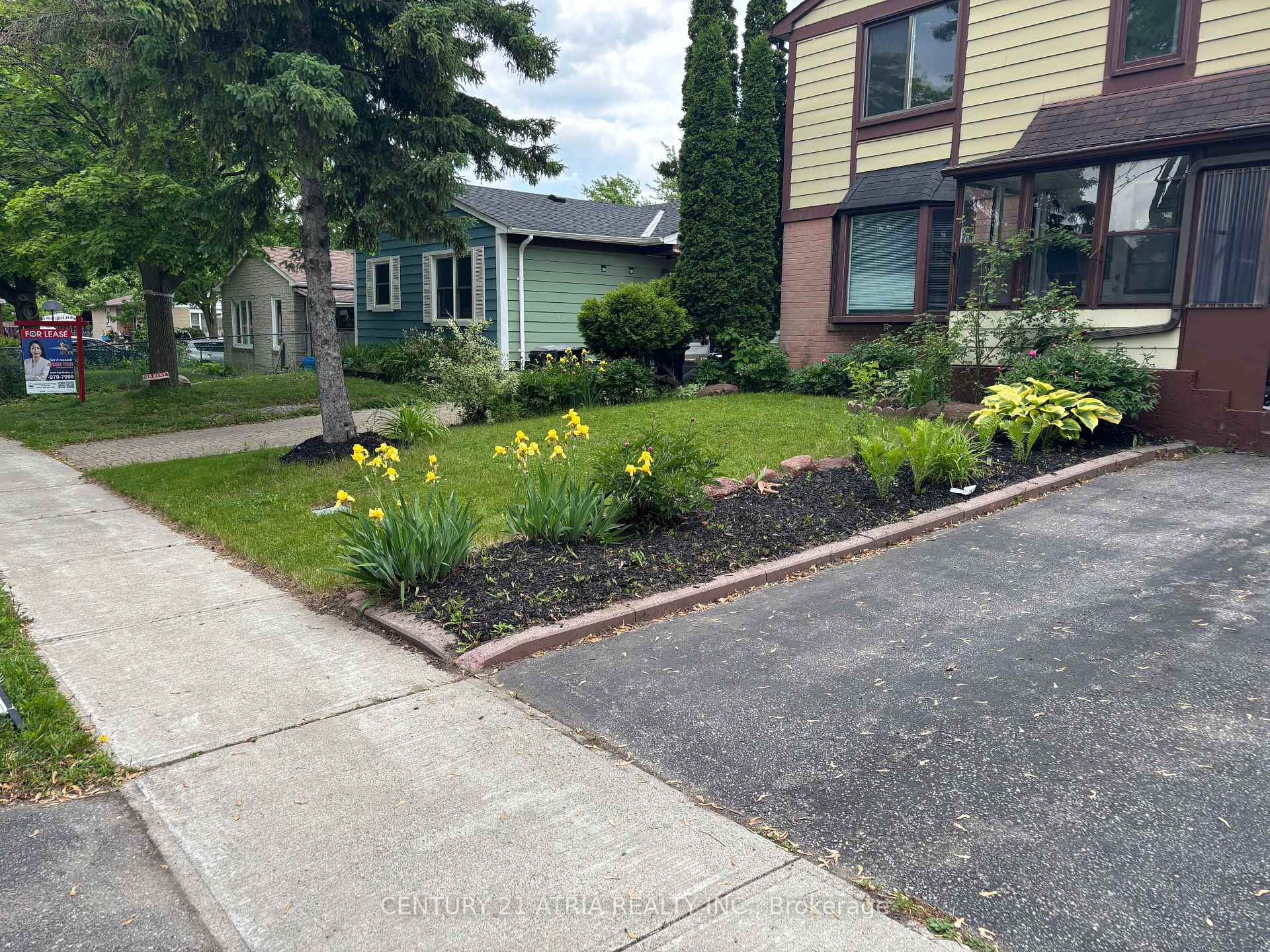 79 United Square, Toronto, ON M1B 2B9