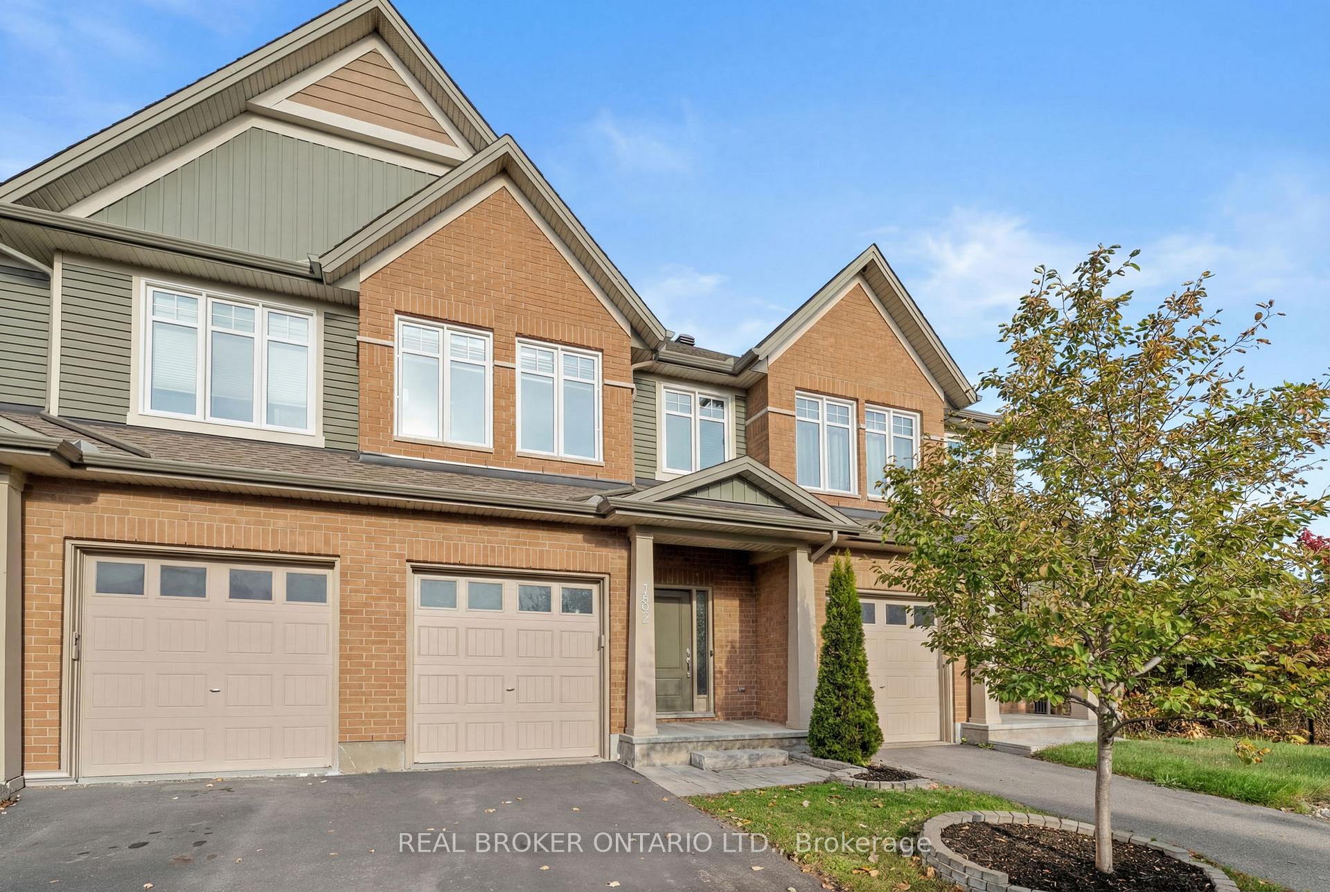 792 Cedar Creek Drive, Blossom Park - Airport and Area, ON K1T 0M6