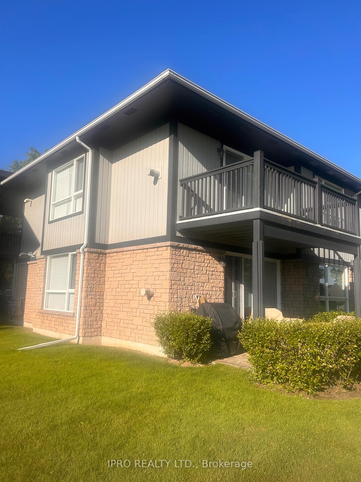 8 - 445 Mariners Way, Collingwood, ON L9Y 5C7