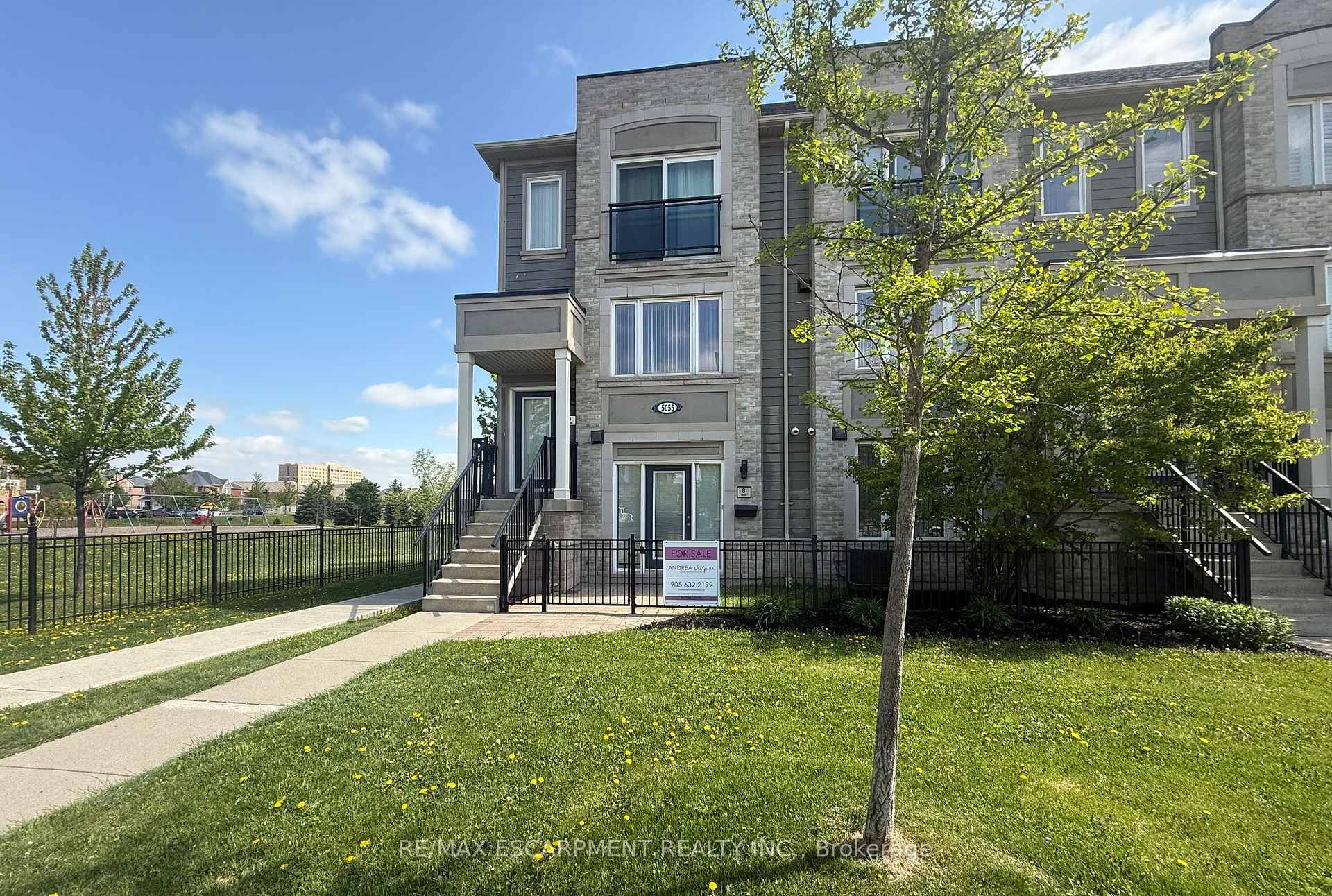 8 - 5055 Oscar Peterson Boulevard, Mississauga, ON L5M 0P4