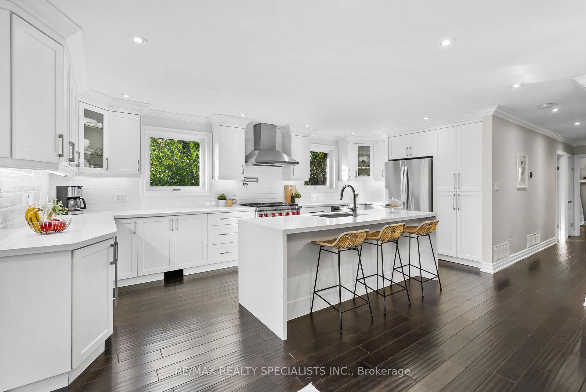 8 Brumwell Street, Toronto, ON M1C 2K8