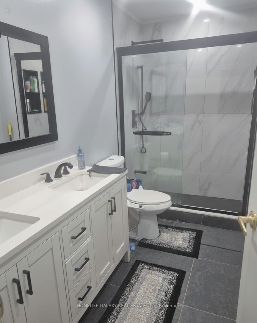 8 Chad Crescent, Toronto, ON M1B 2Z6