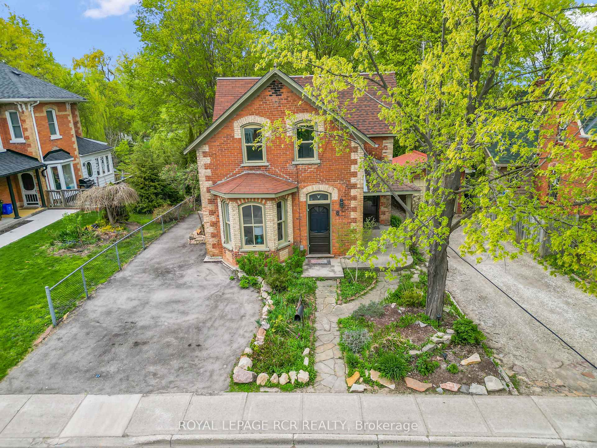 8 Church Street, Orangeville, ON L9W 1N2