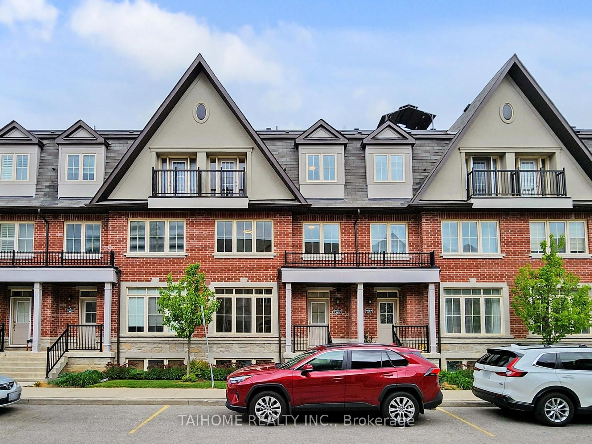 18 - 8 Eaton Park Lane, Toronto, ON M1W 0A5