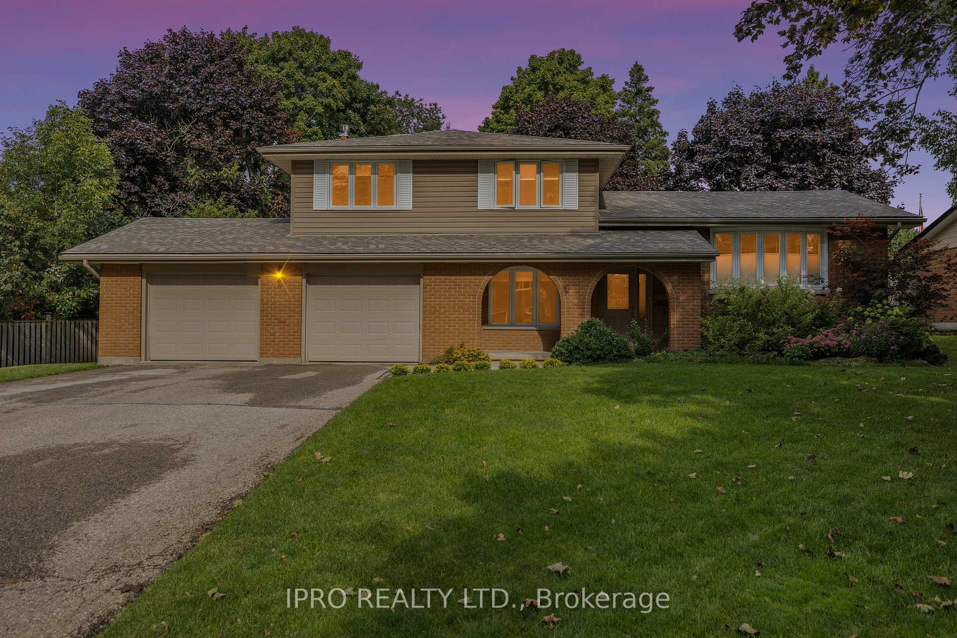 8 Glenforest Street, Orangeville, ON L9W 1A5