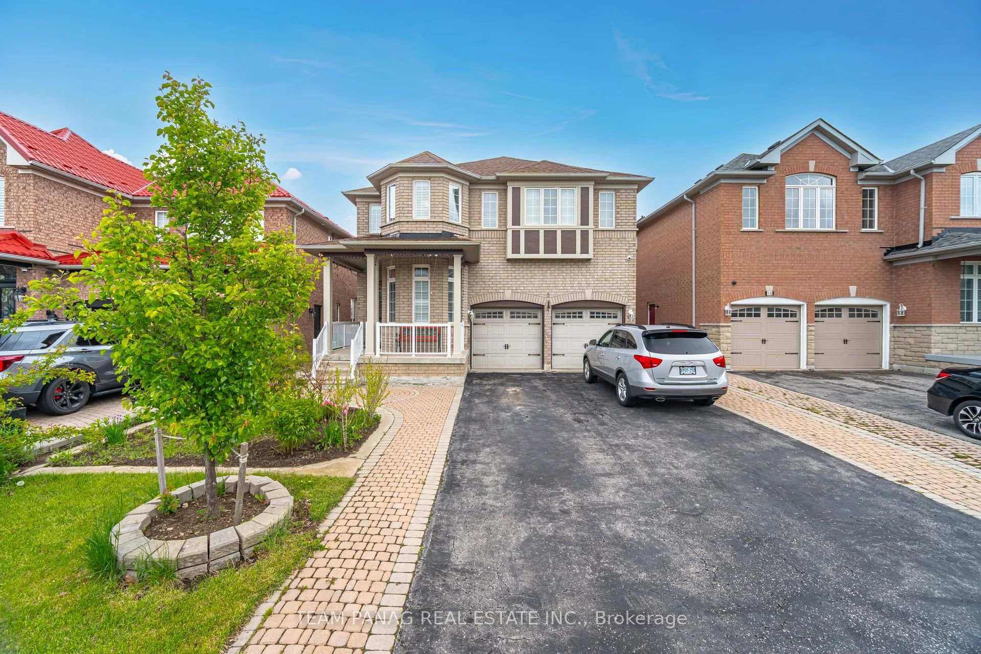 8 Goreridge Crescent, Brampton, ON L6P 1P2