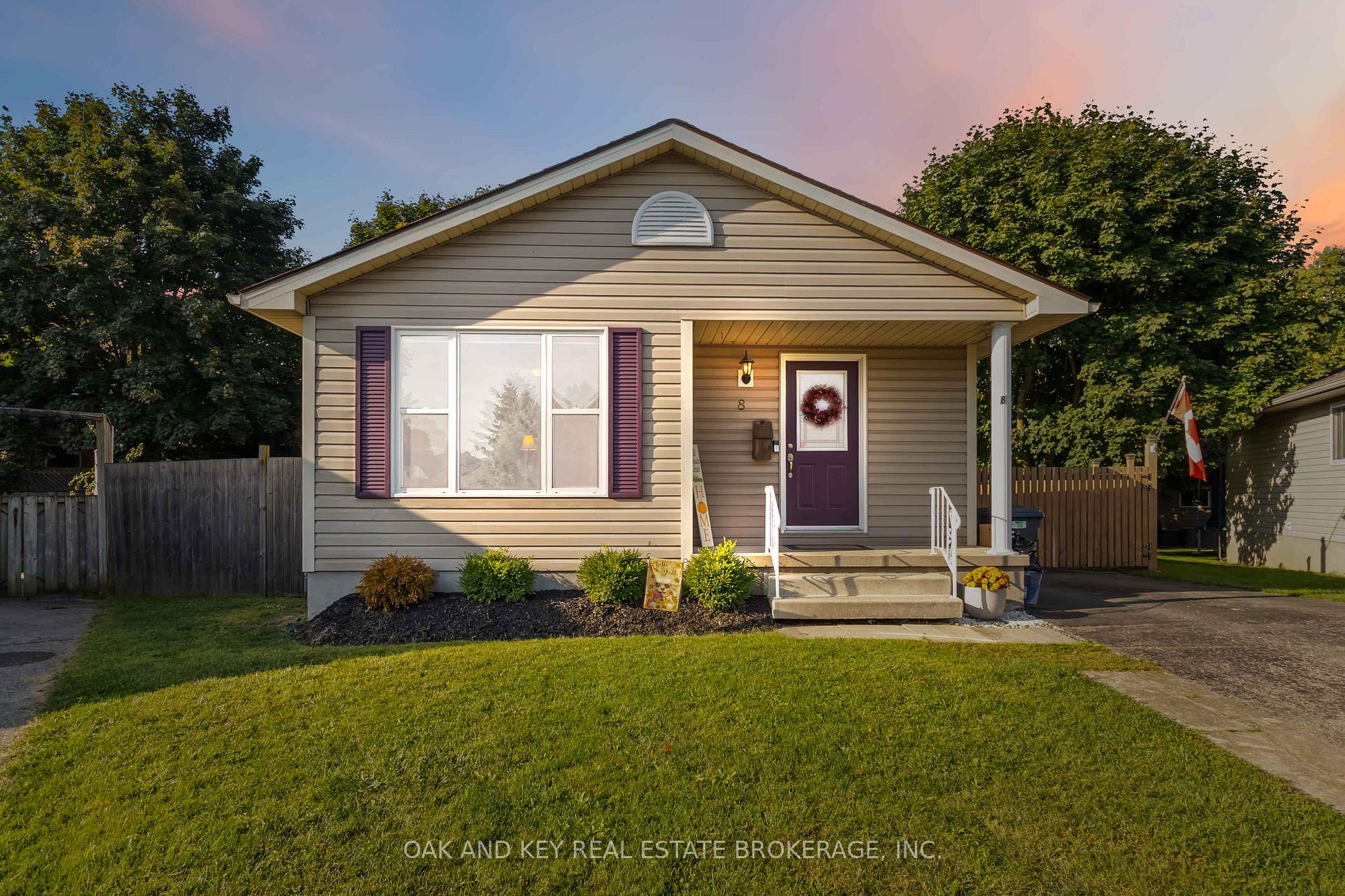 8 Grace Court, Aylmer, ON N5H 3G6