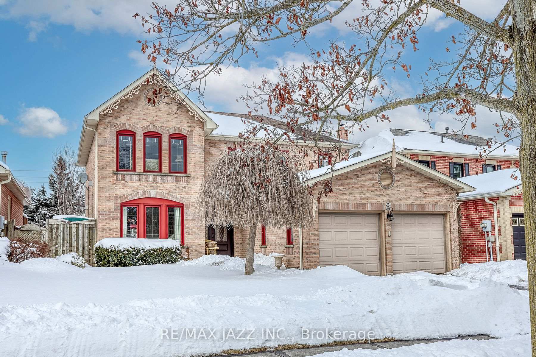 8 Irwin Drive, Whitby, ON L1N 9B8