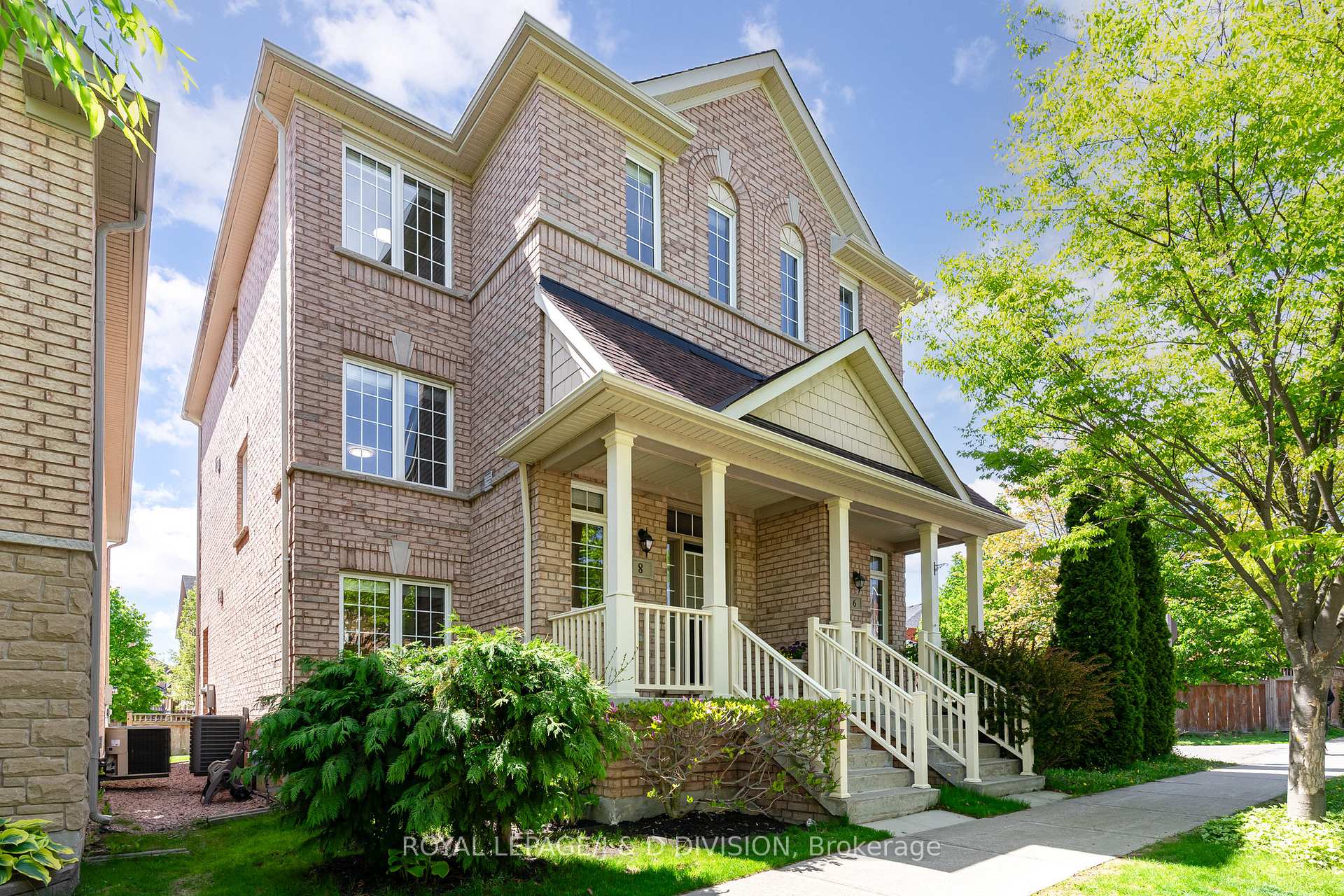 8 John Allan Cameron Street, Markham, ON L6B 0J5