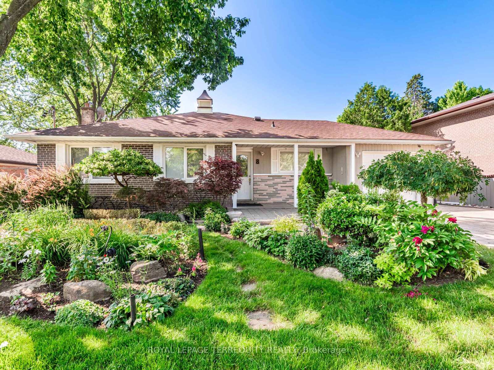 8 Lincoln Green Drive, Markham, ON L3P 1R5