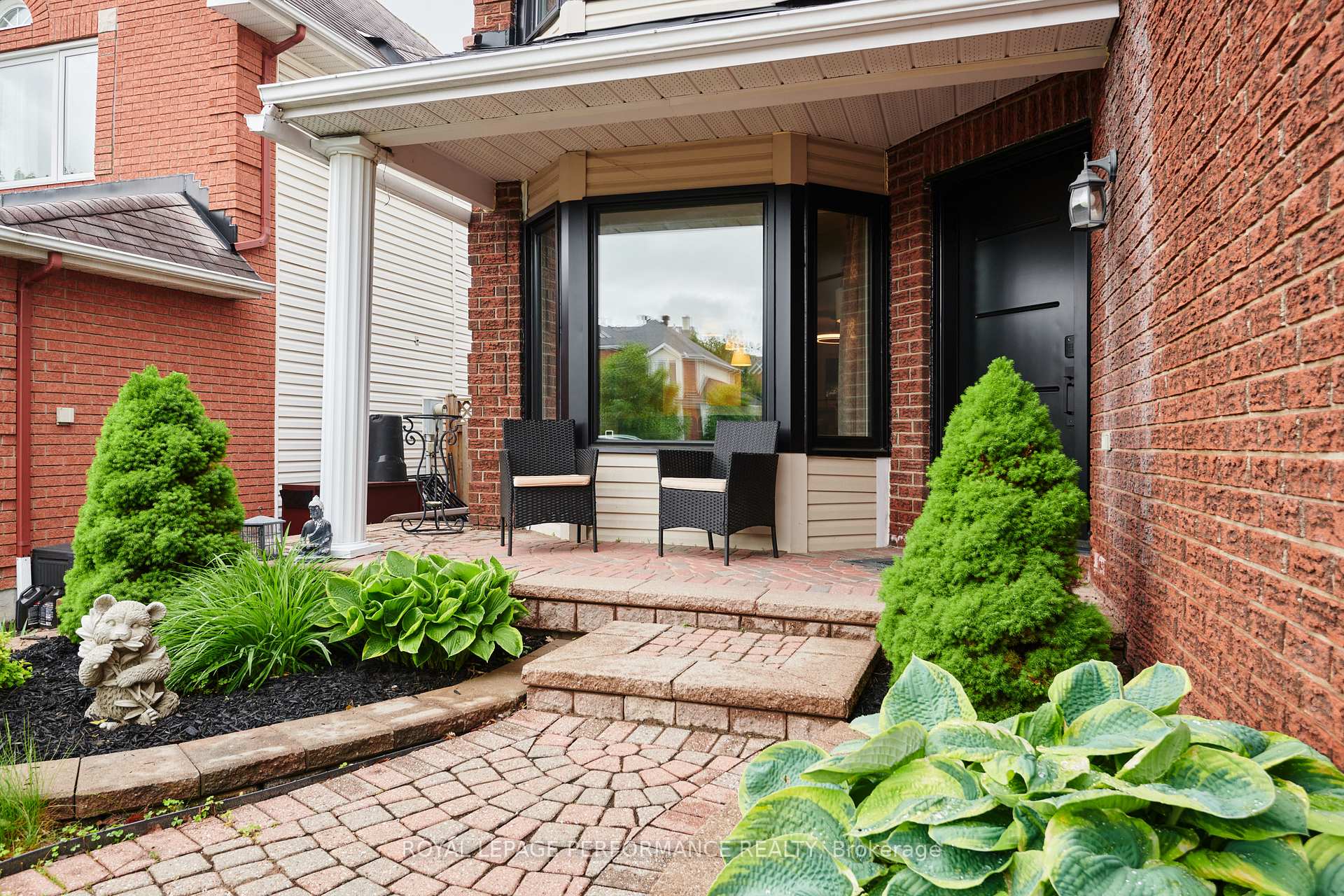 8 Masonbrook Street, Barrhaven, ON K2J 4C4
