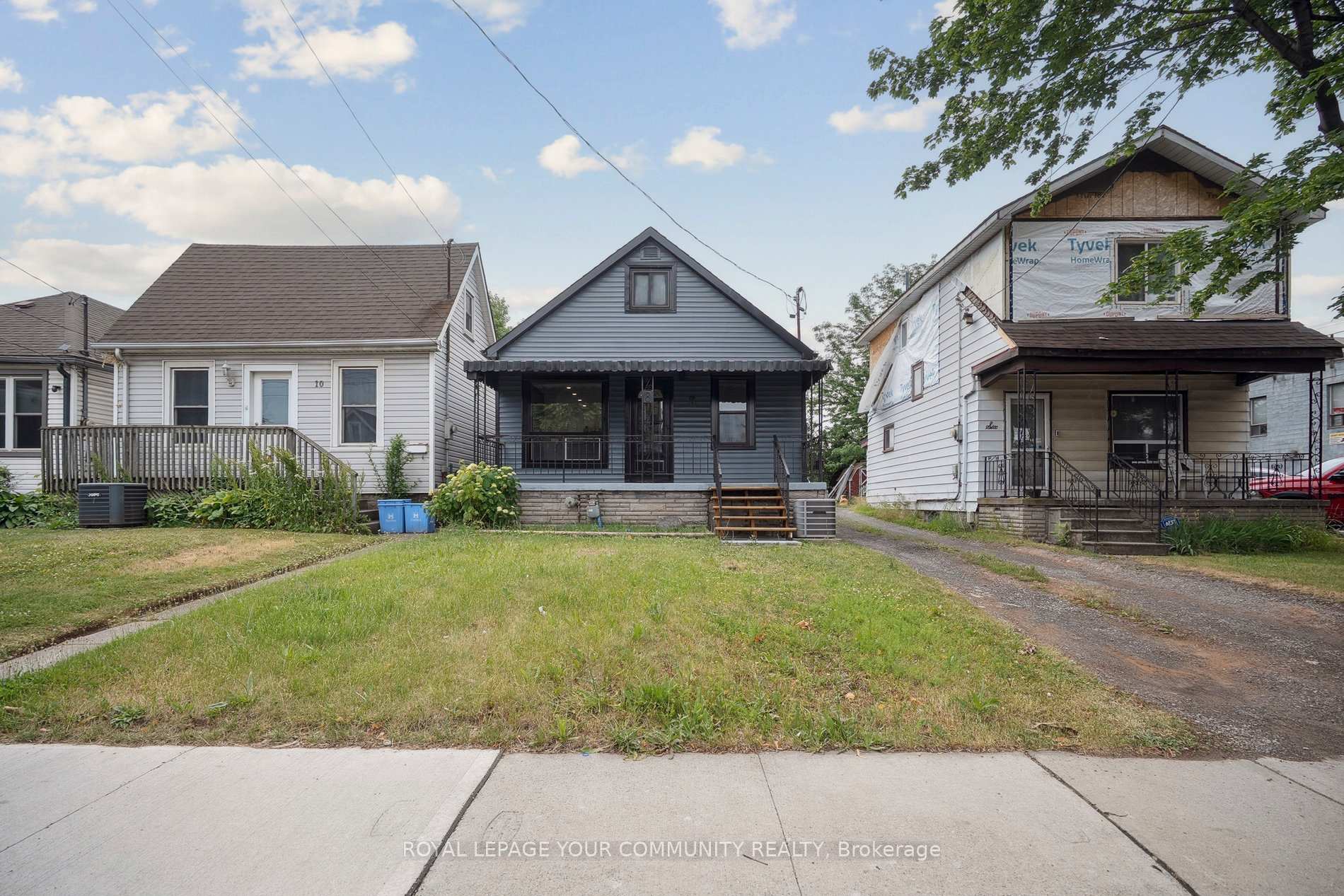 8 Merchison Avenue, Hamilton, ON L8H 3C9