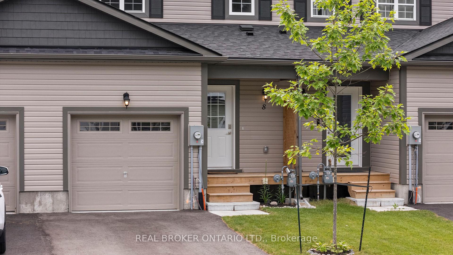 8 Nicole Park Place, Bracebridge, ON P1L 0C8