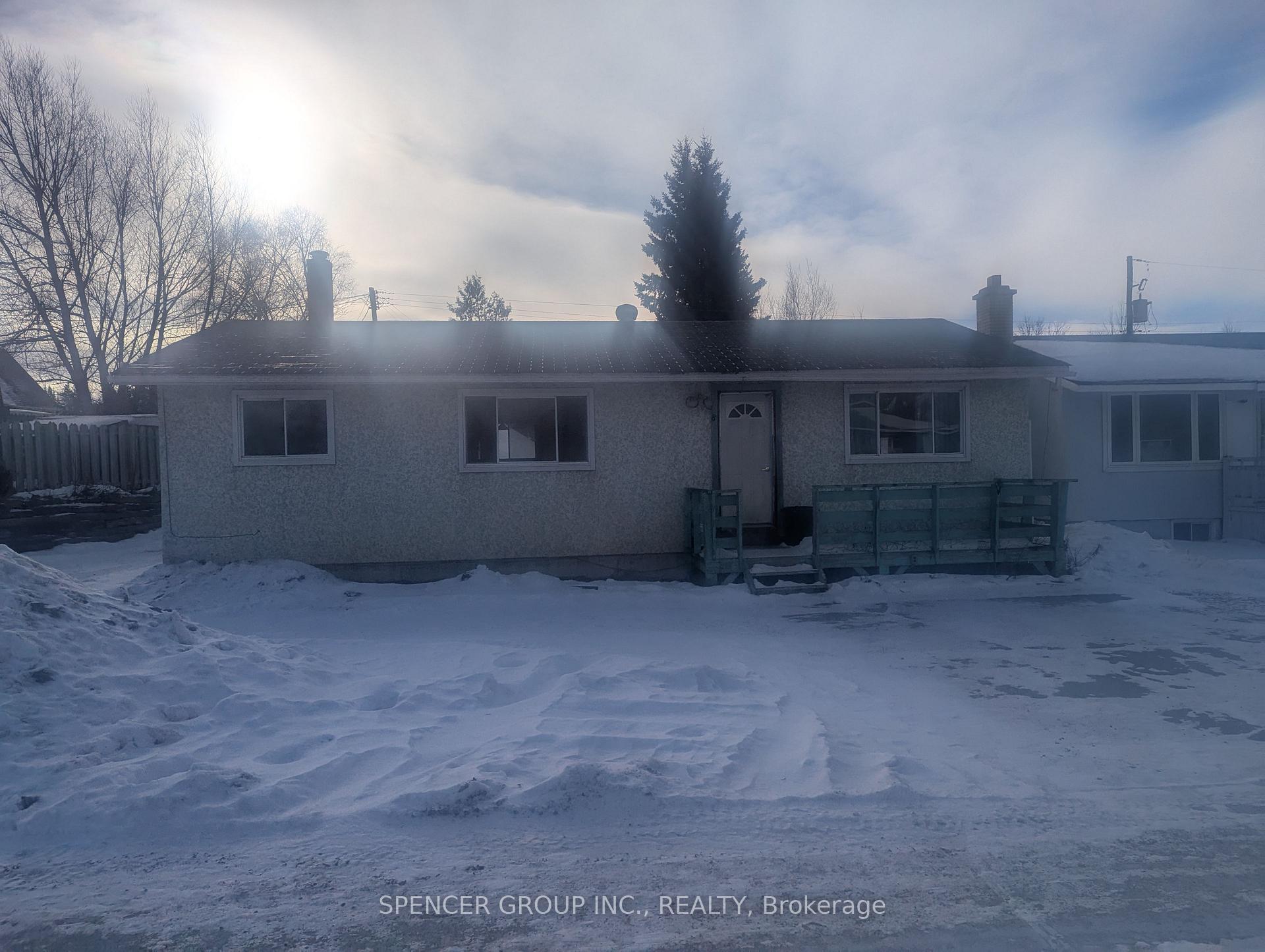 8 Ohsweken Road, Manitouwadge, ON P0T 2C0