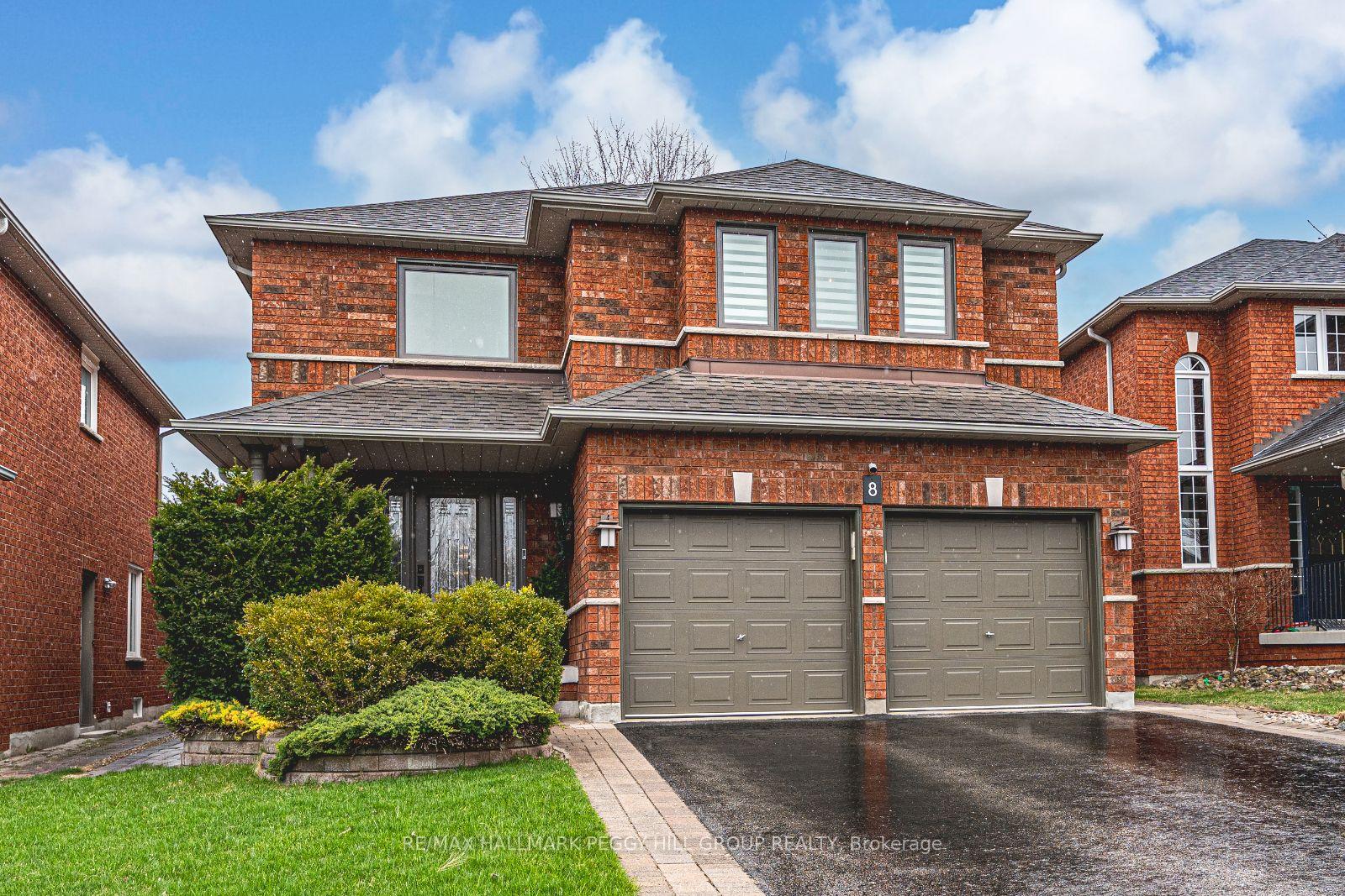 8 Sandalwood Court, Barrie, ON L4N 0G8