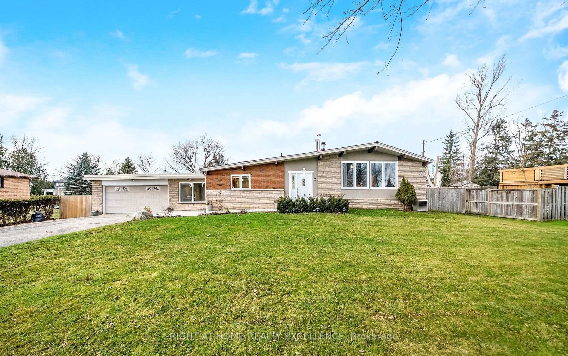 8 Terry Street, Caledon, ON L7K 0B1