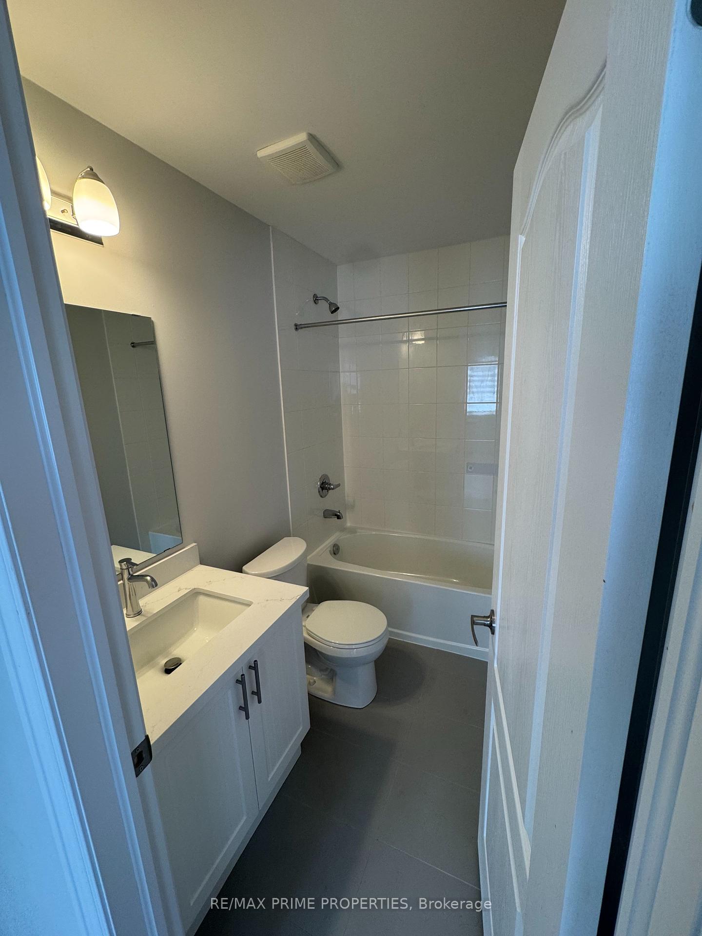 Coach House - 8 Waterleaf Road, Markham, ON L6B 0Z3