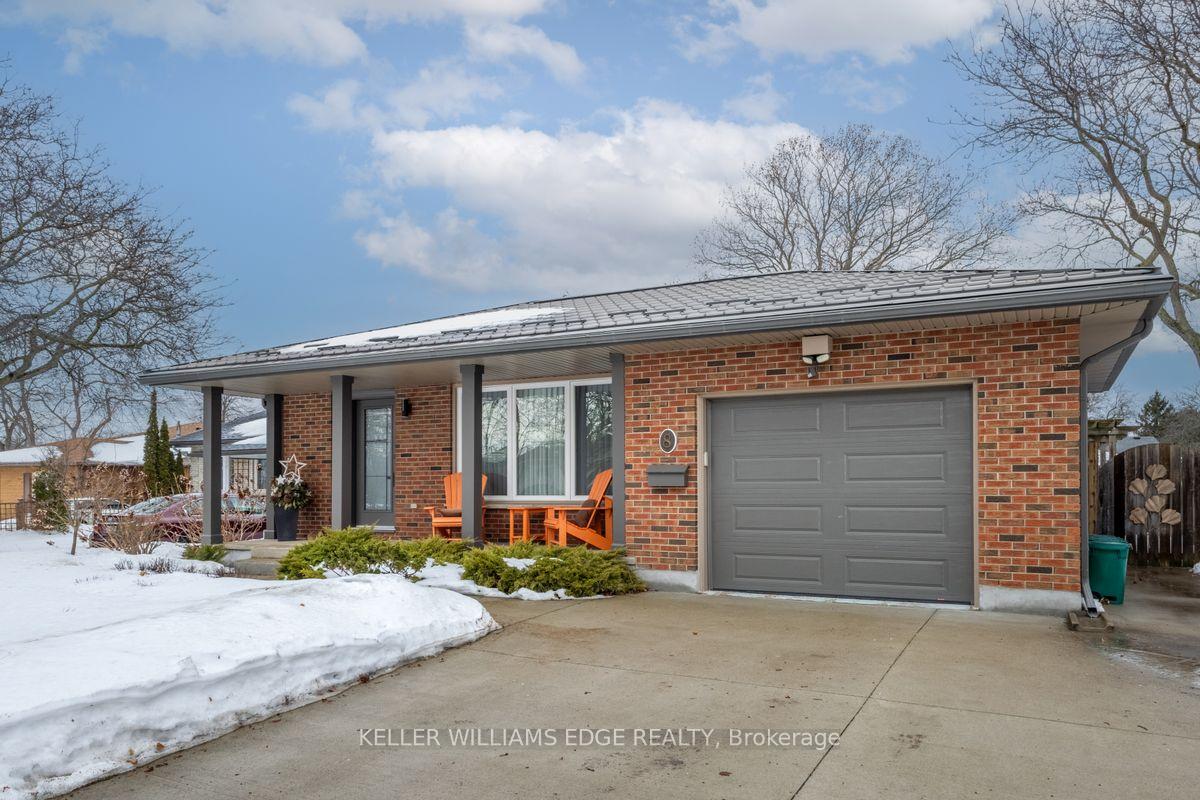 8 Woodgarden Court, St. Catharines, ON L2M 7C9