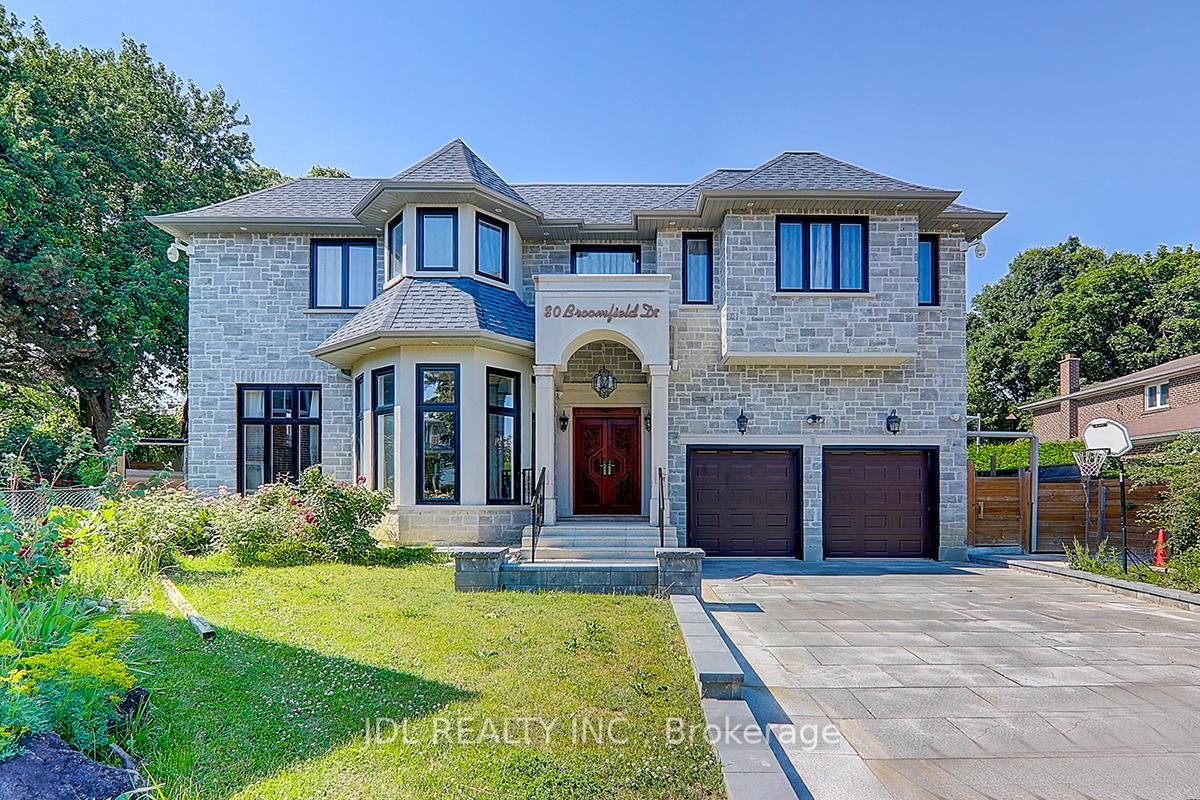 80 Broomfield Drive, Toronto, ON M1S 2W1