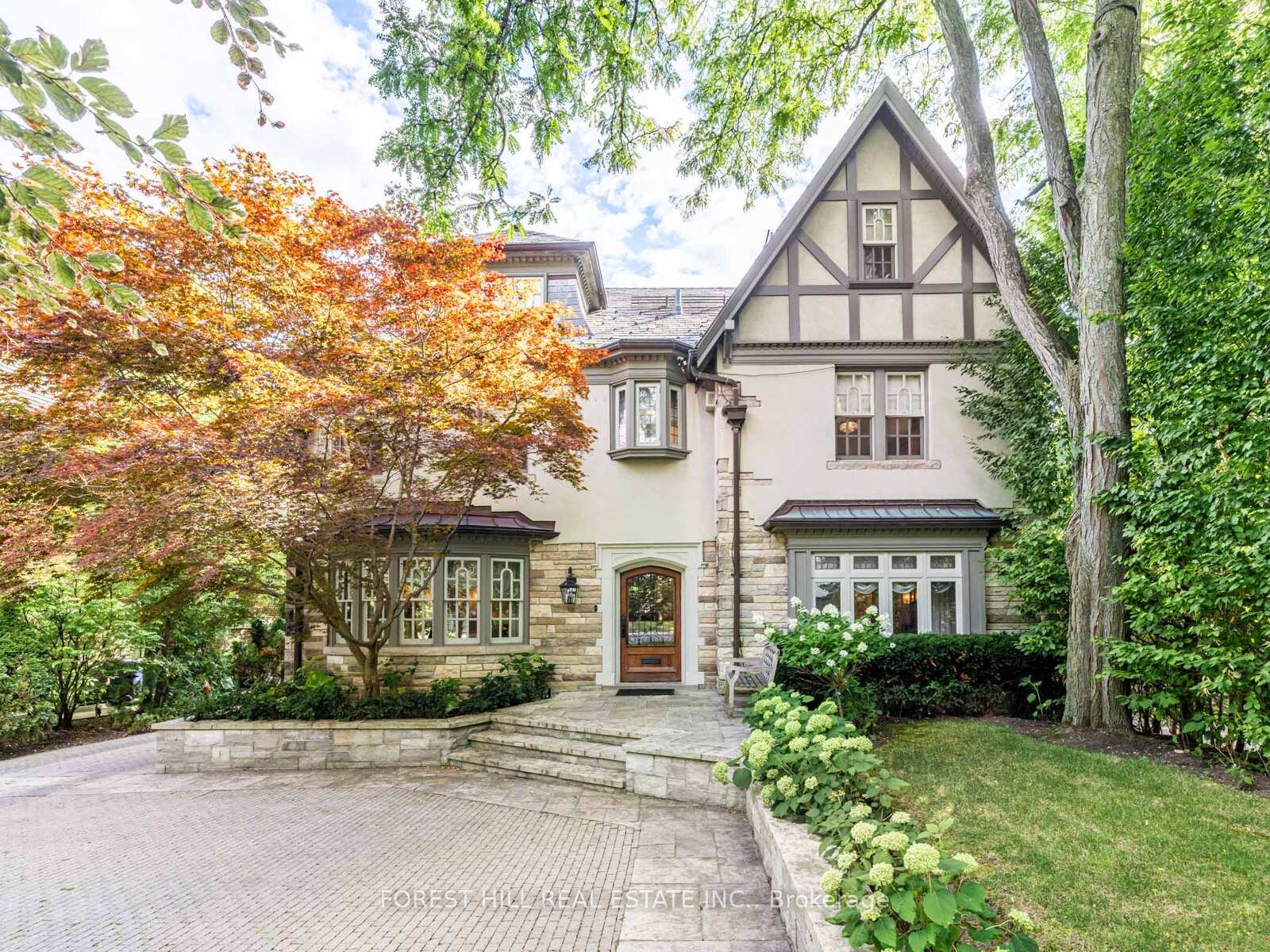 80 Old Forest Hill Road, Toronto, ON M5P 2R5