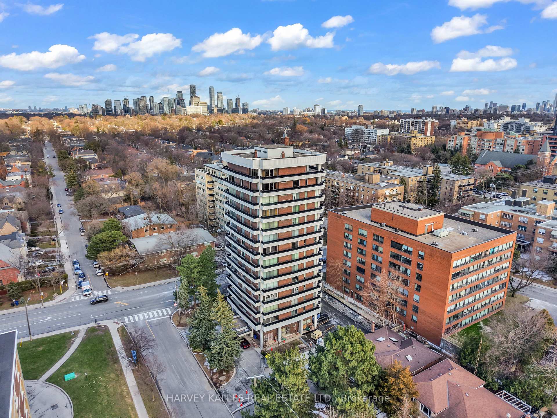 801 - 2600 Bathurst Street, Toronto, ON M6B 2Z4