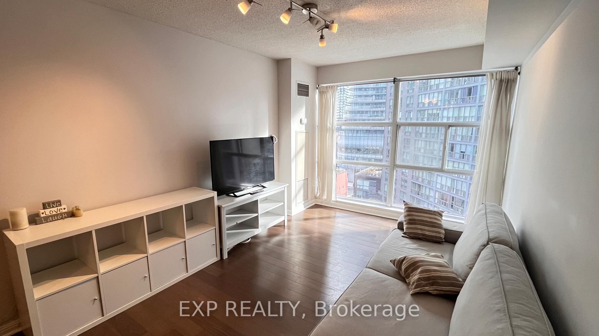 802 - 11 St Joseph Street, Toronto, ON M4Y 3G4