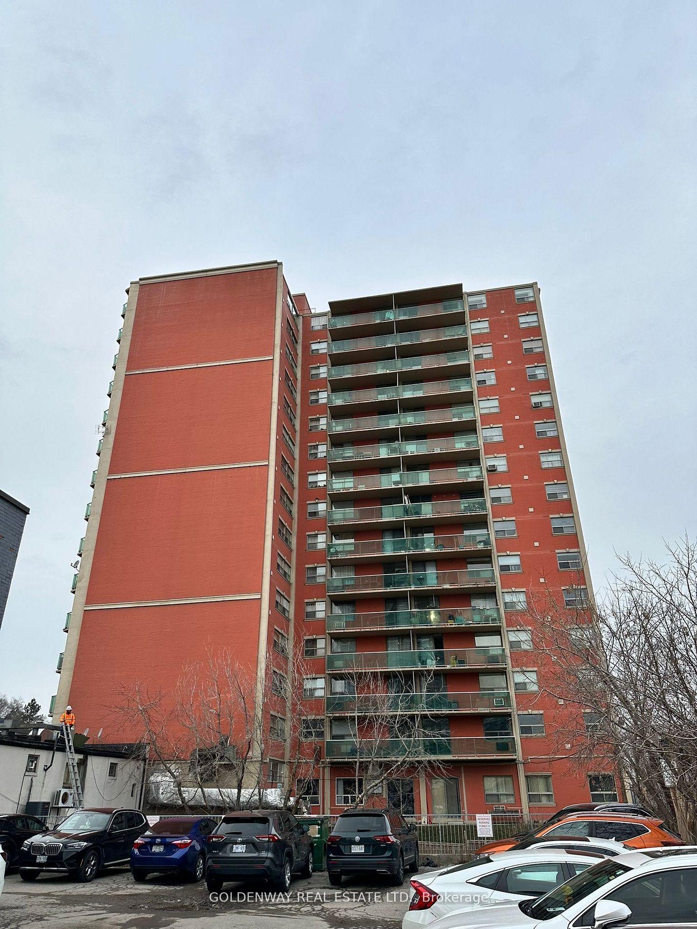 802 - 5949 Yonge Street, Toronto, ON M2M 3V8