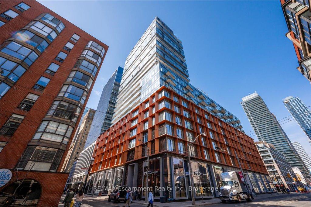 802 - 60 Colborne Street, Toronto, ON M5E 0B7
