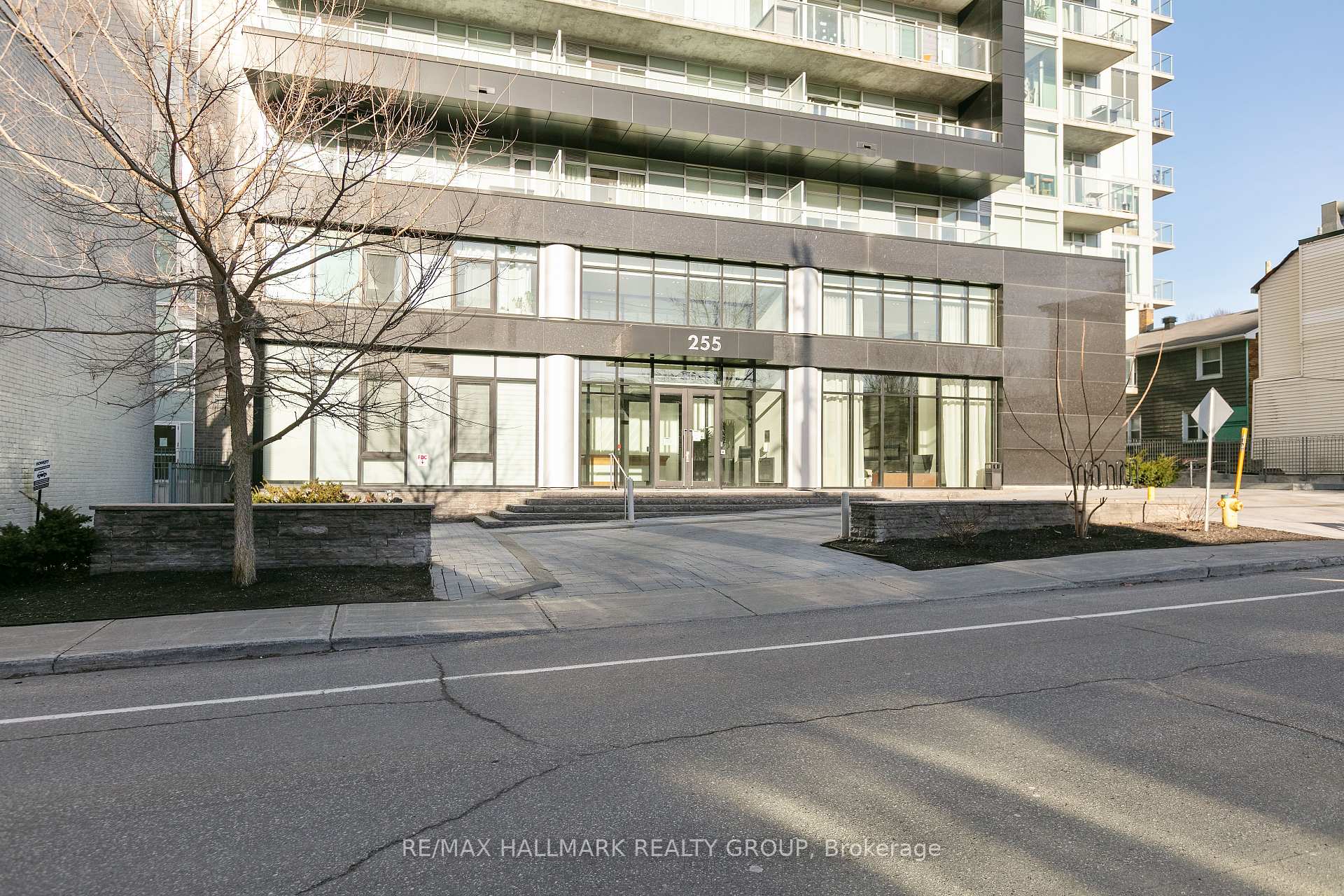 803 - 255 Bay Street, Ottawa Centre, ON K1R 0C5