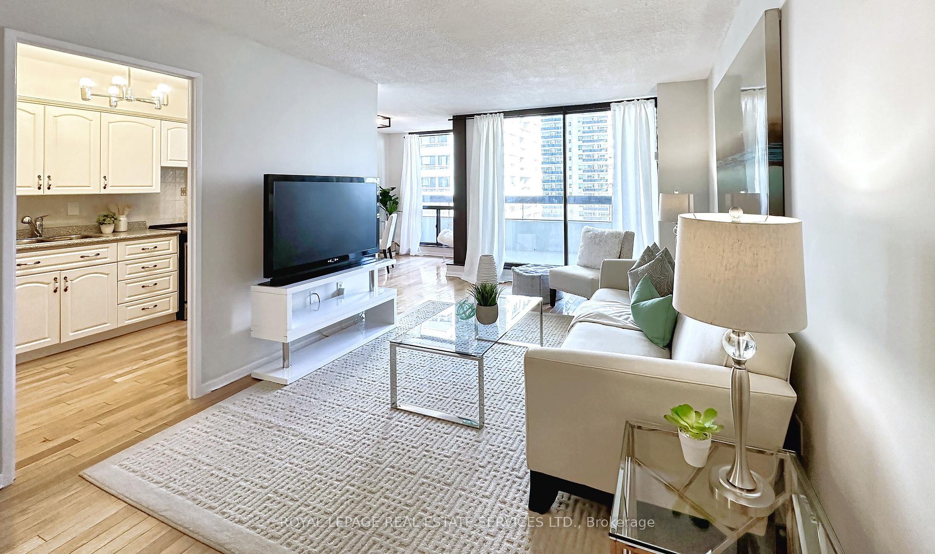 803 - 80 Quebec Avenue, Toronto, ON M6P 4B7