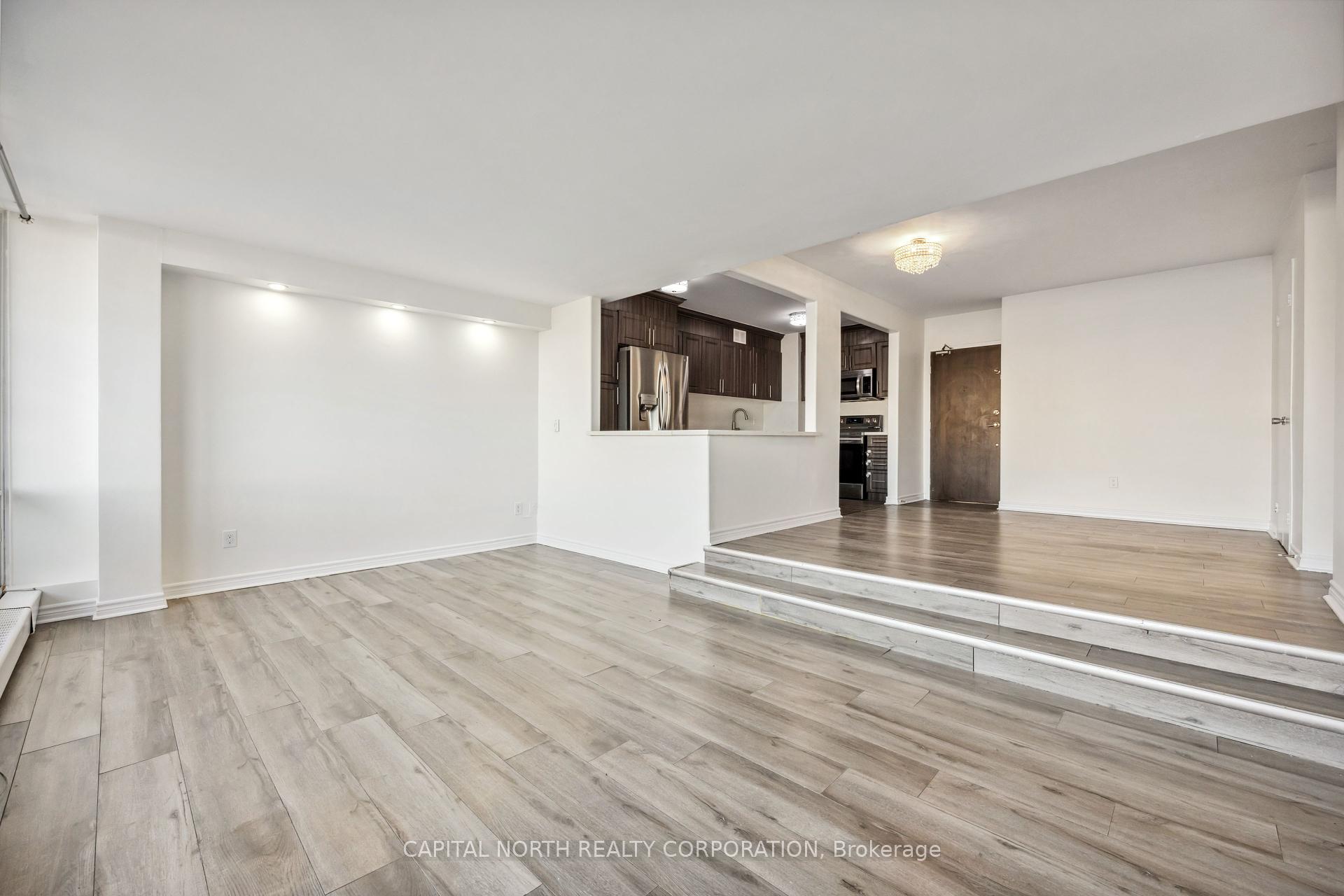 804 - 19 Four Winds Drive, Toronto, ON M3J 2S9