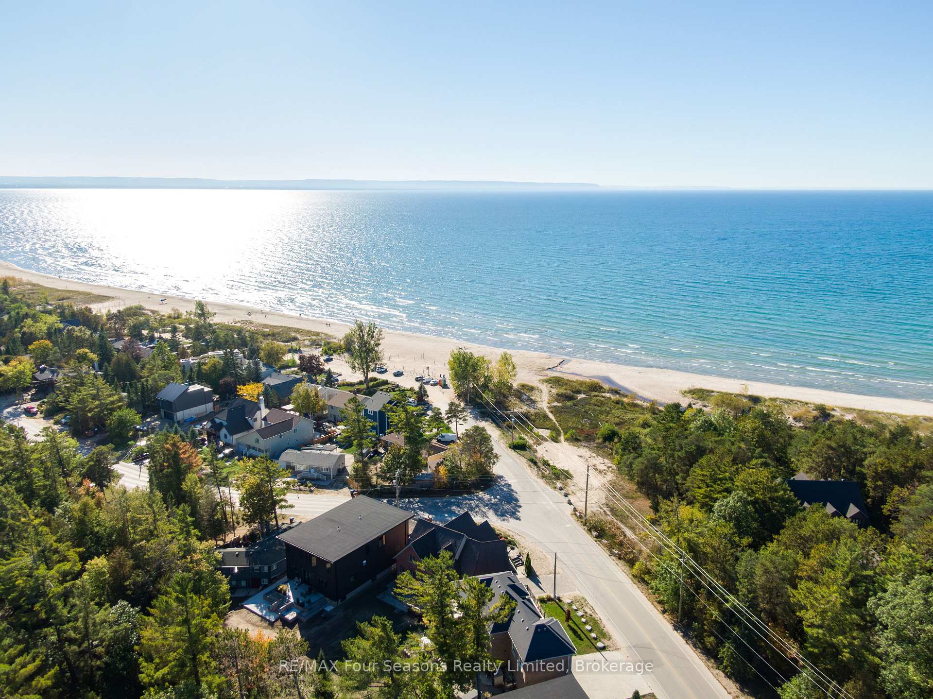 805 Eastdale Drive, Wasaga Beach, ON L9Z 2R5