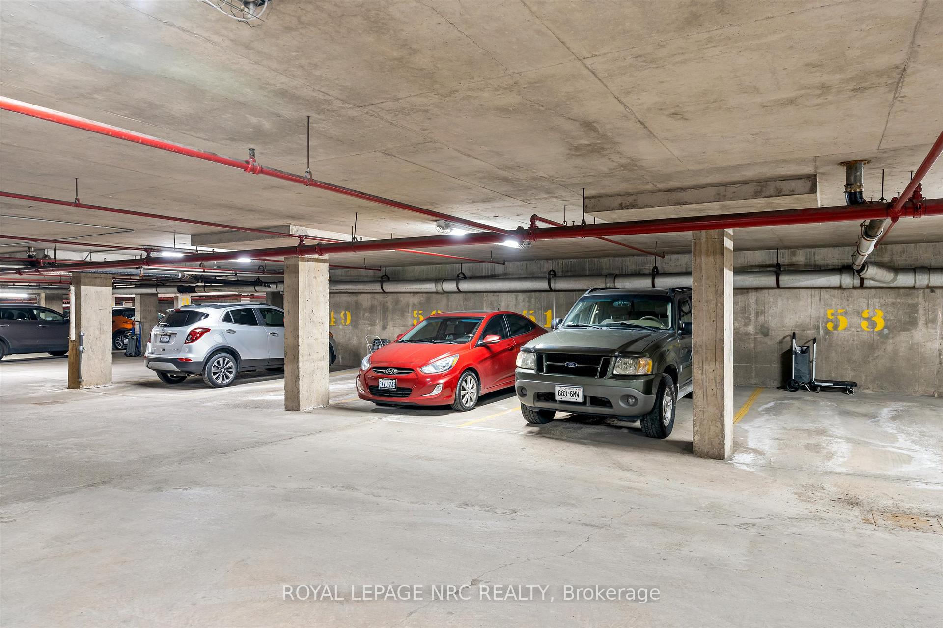 807 - 5100 Dorchester Road, Niagara Falls, ON L2E 7H4