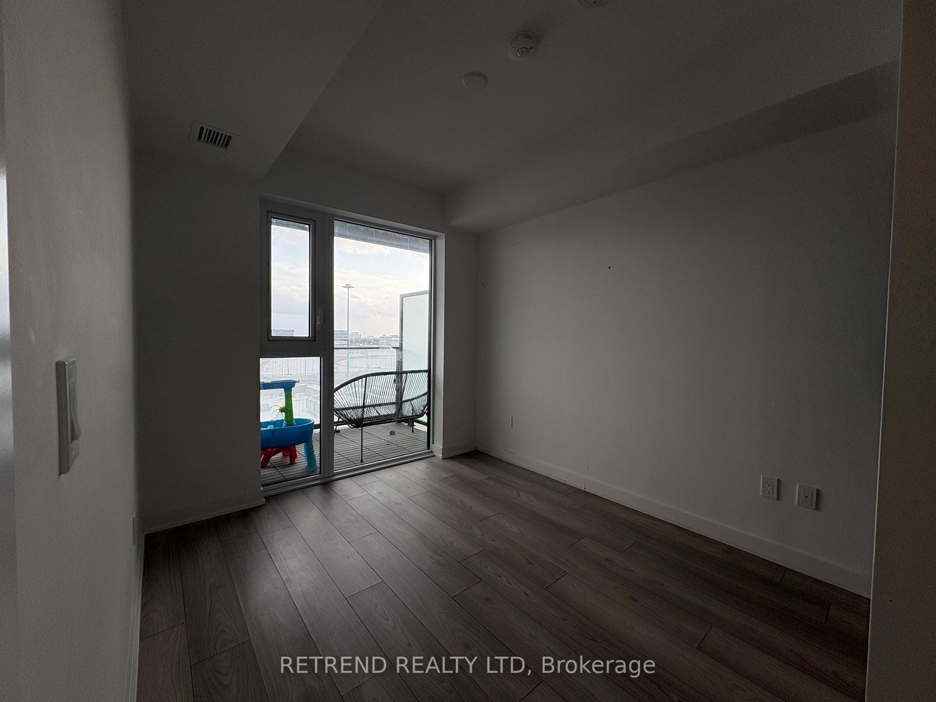 807 - 8 Tippett Road, Toronto, ON M3H 0C8