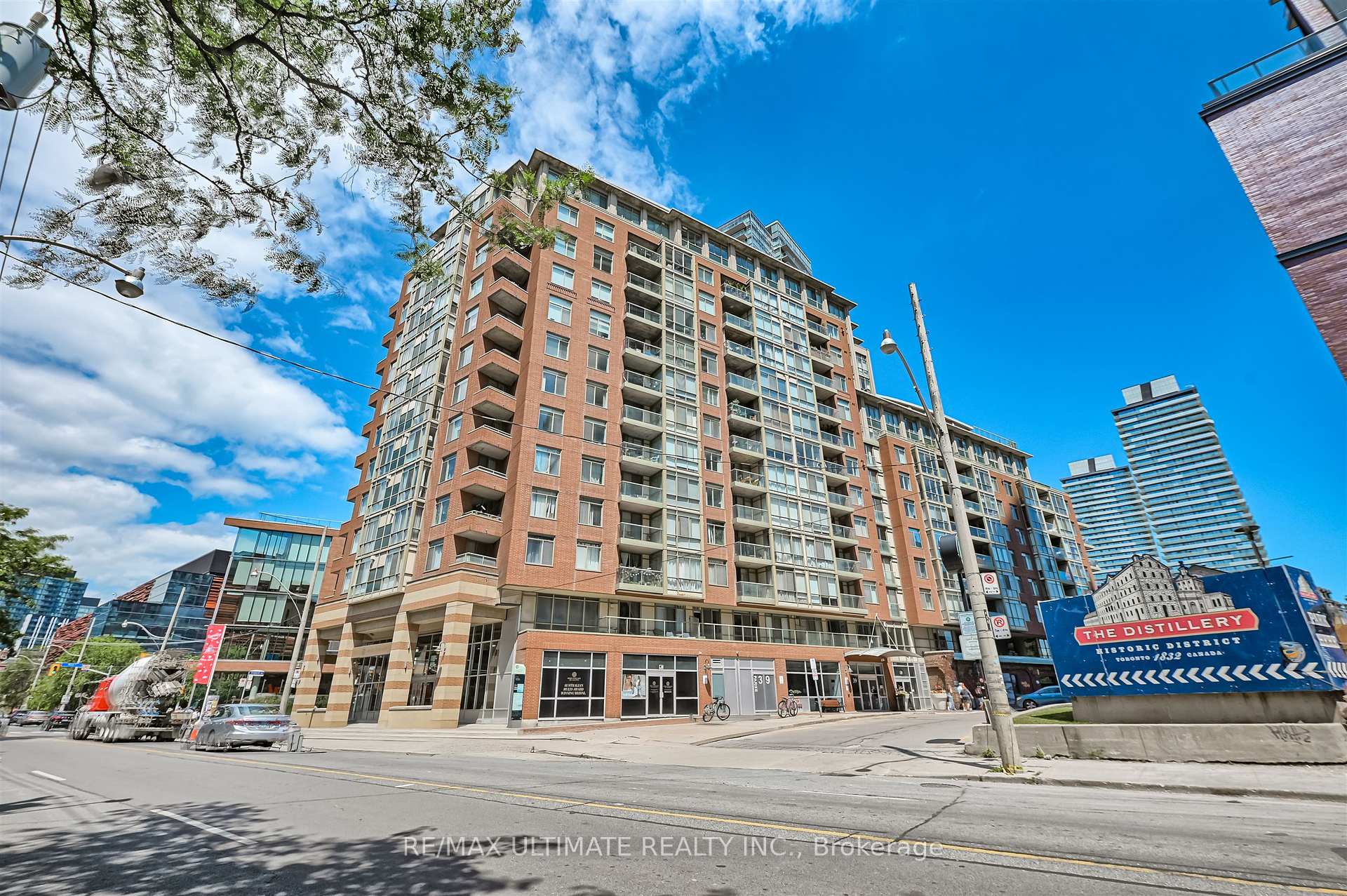808 - 39 Parliament Street, Toronto, ON M5A 4R2