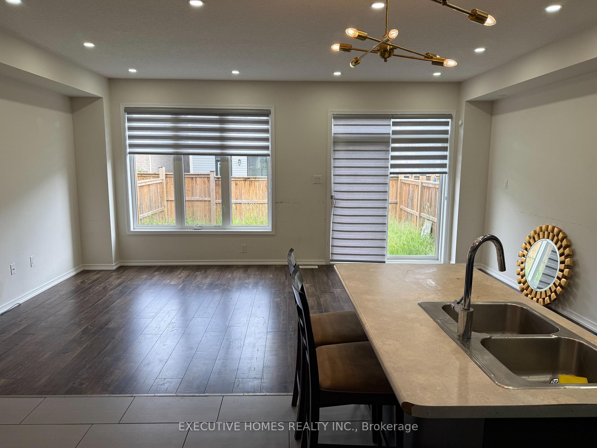 8080 Blue Ash Lane, Niagara Falls, ON L2H 2Y6