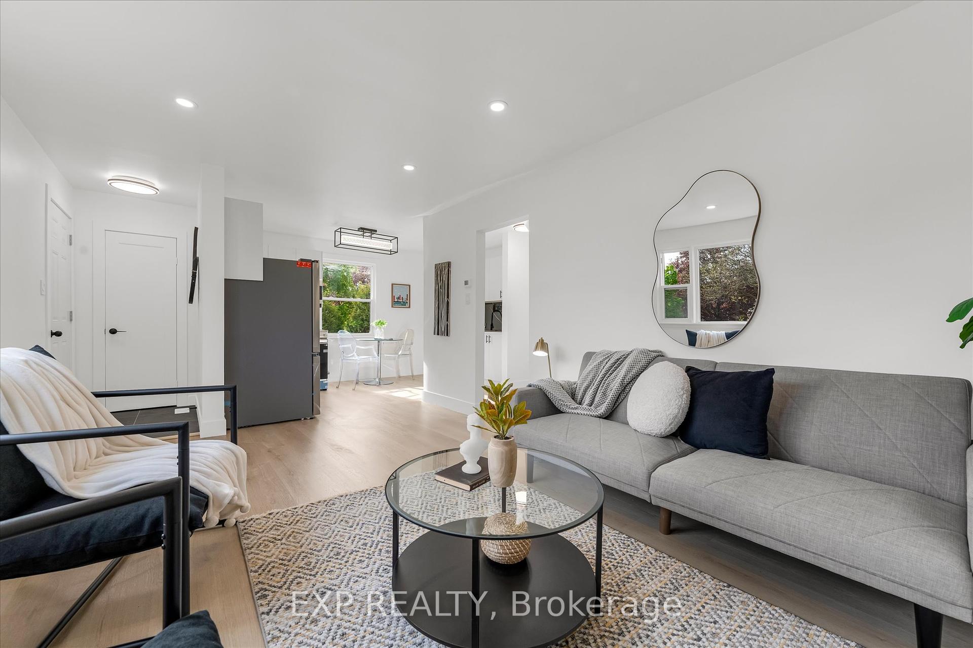 81 Armstrong Avenue, Hamilton, ON L8H 1M7