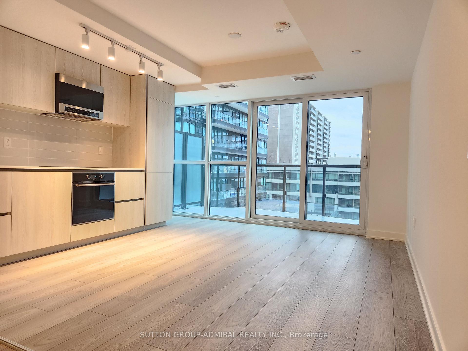 813 - 120 Broadway Avenue, Toronto, ON M4P 0E9