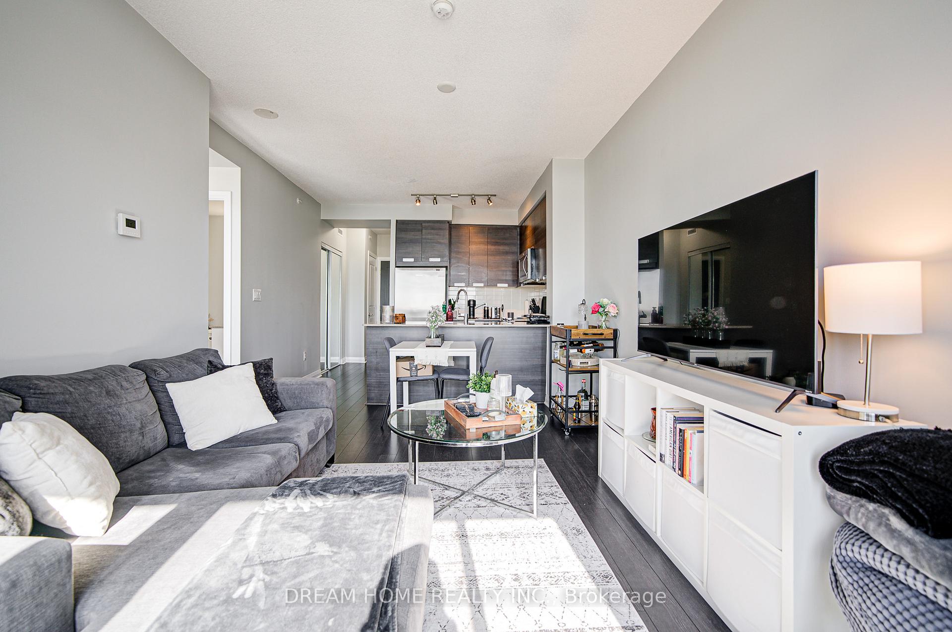 813 - 5033 Four Springs Avenue, Mississauga, ON L5R 0G6