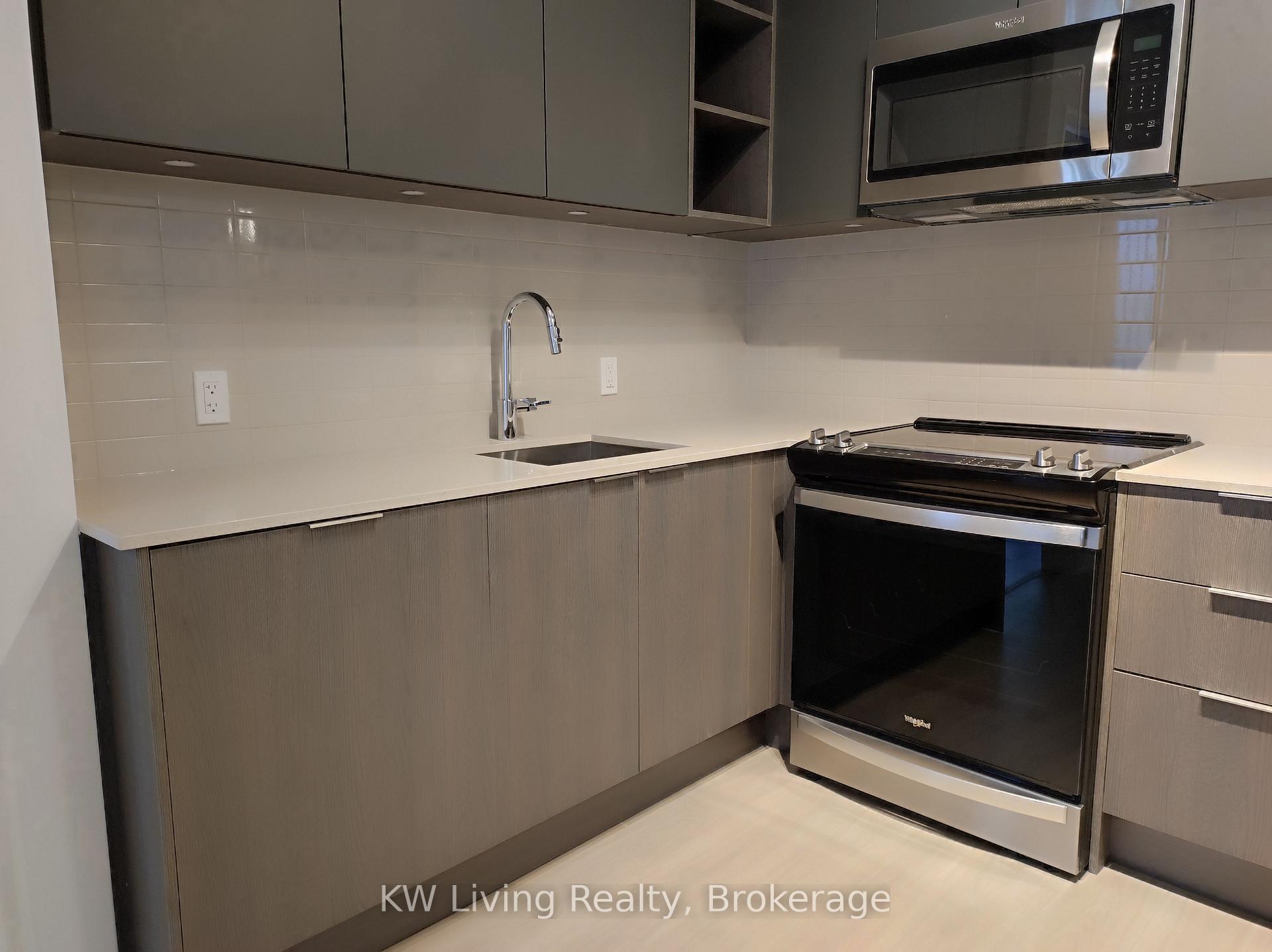 818 - 50 Dunfield Avenue, Toronto, ON M4S 3A4