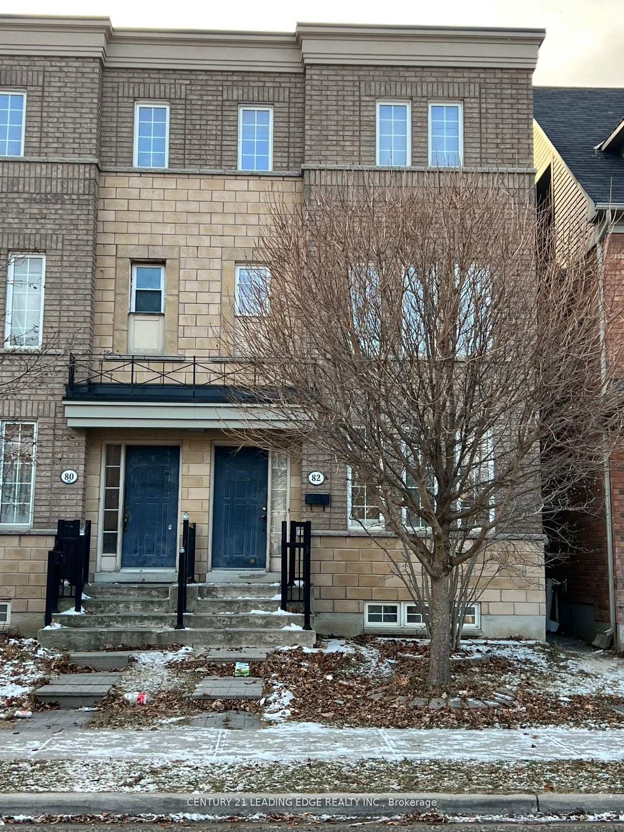 82 Leitch Avenue, Toronto, ON M3J 0C9