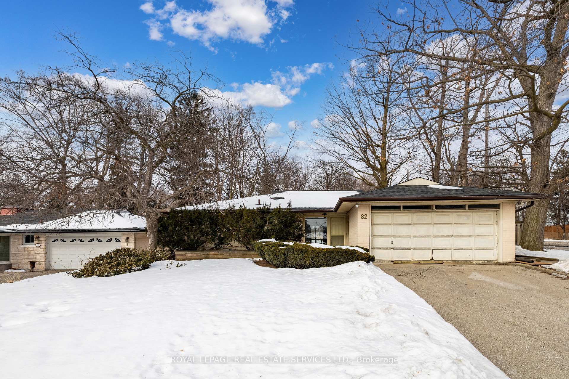 82 Princess Margaret Boulevard, Toronto, ON M9B 2Y9