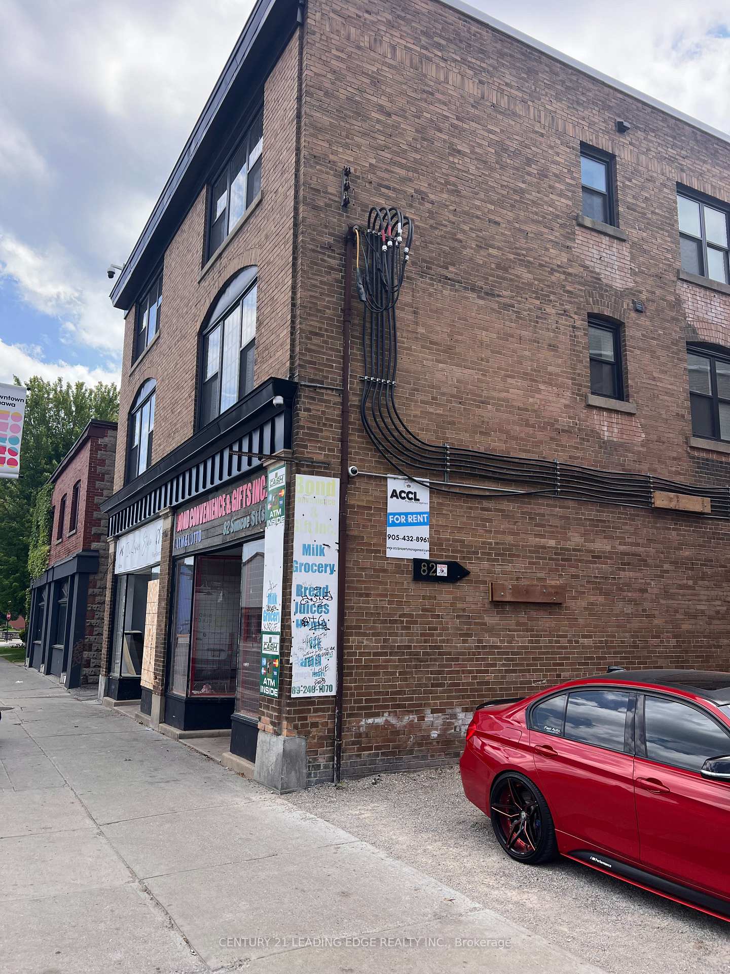 1/18 - 82 Simcoe Street S, Oshawa, ON L1H 4G6