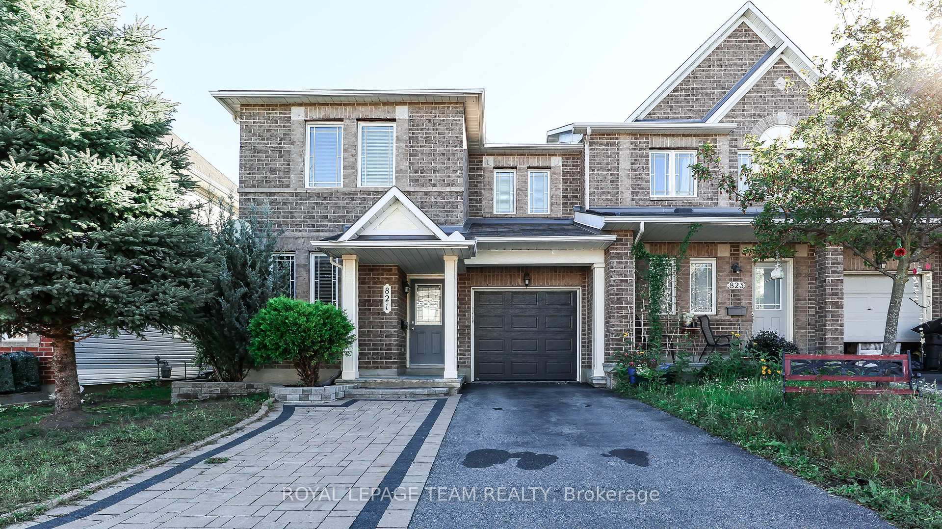 821 Clearbrook Drive, Barrhaven, ON K2J 0B3