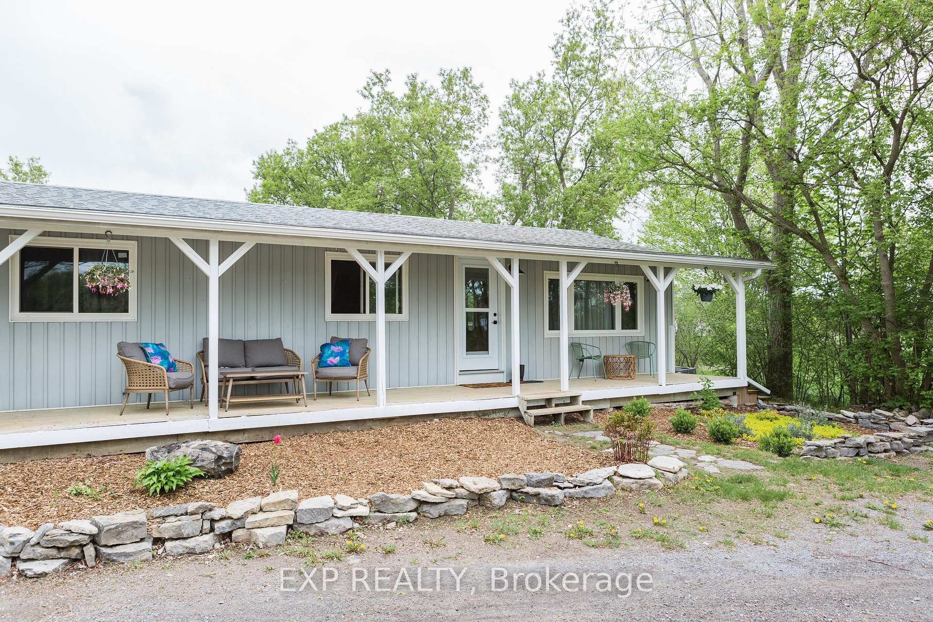 825 County Road 8 Road, Prince Edward County, ON K0K 2T0