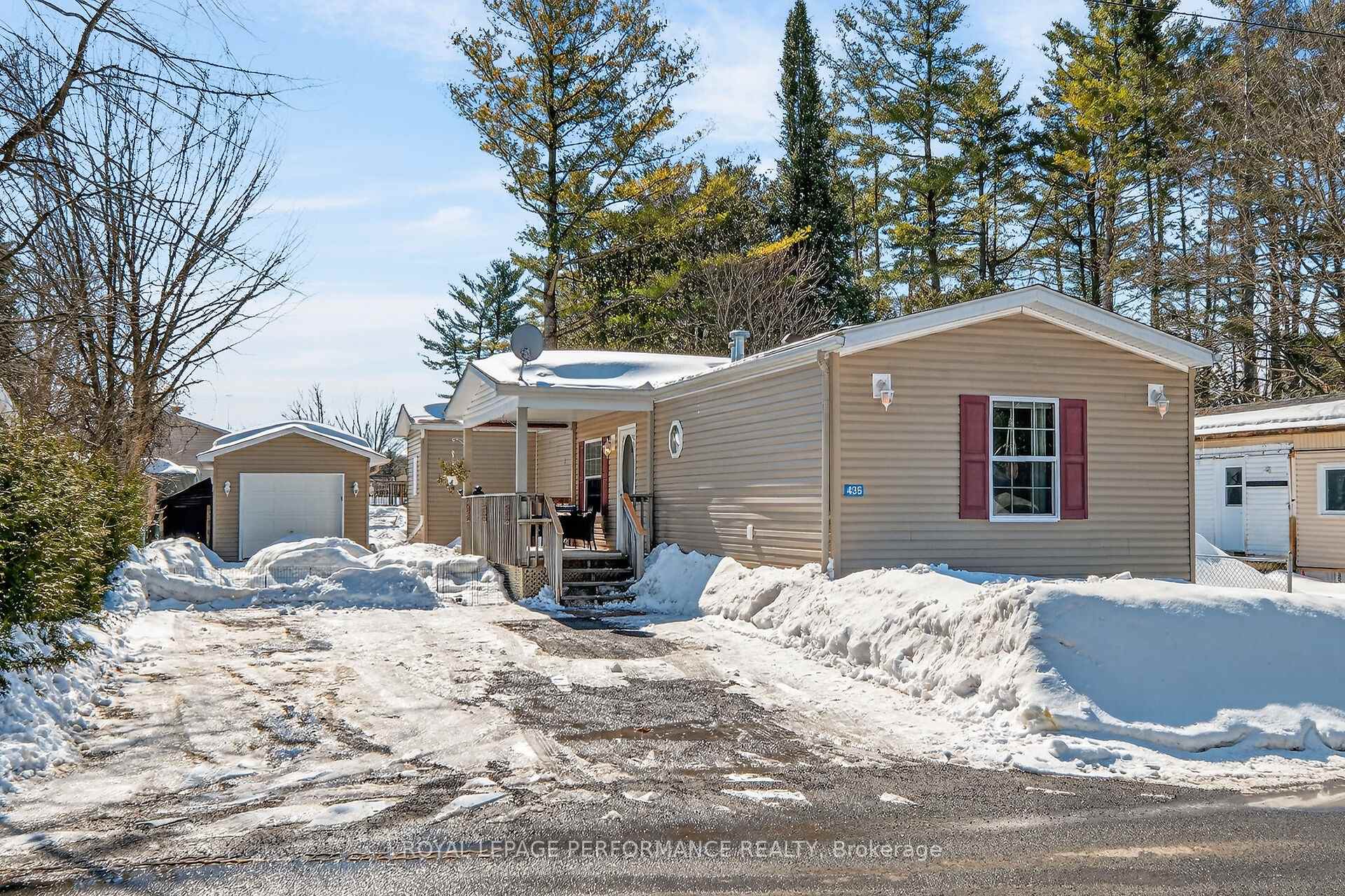 417 - 8250 County road 17 Road, Clarence-Rockland, ON K4K 1K7