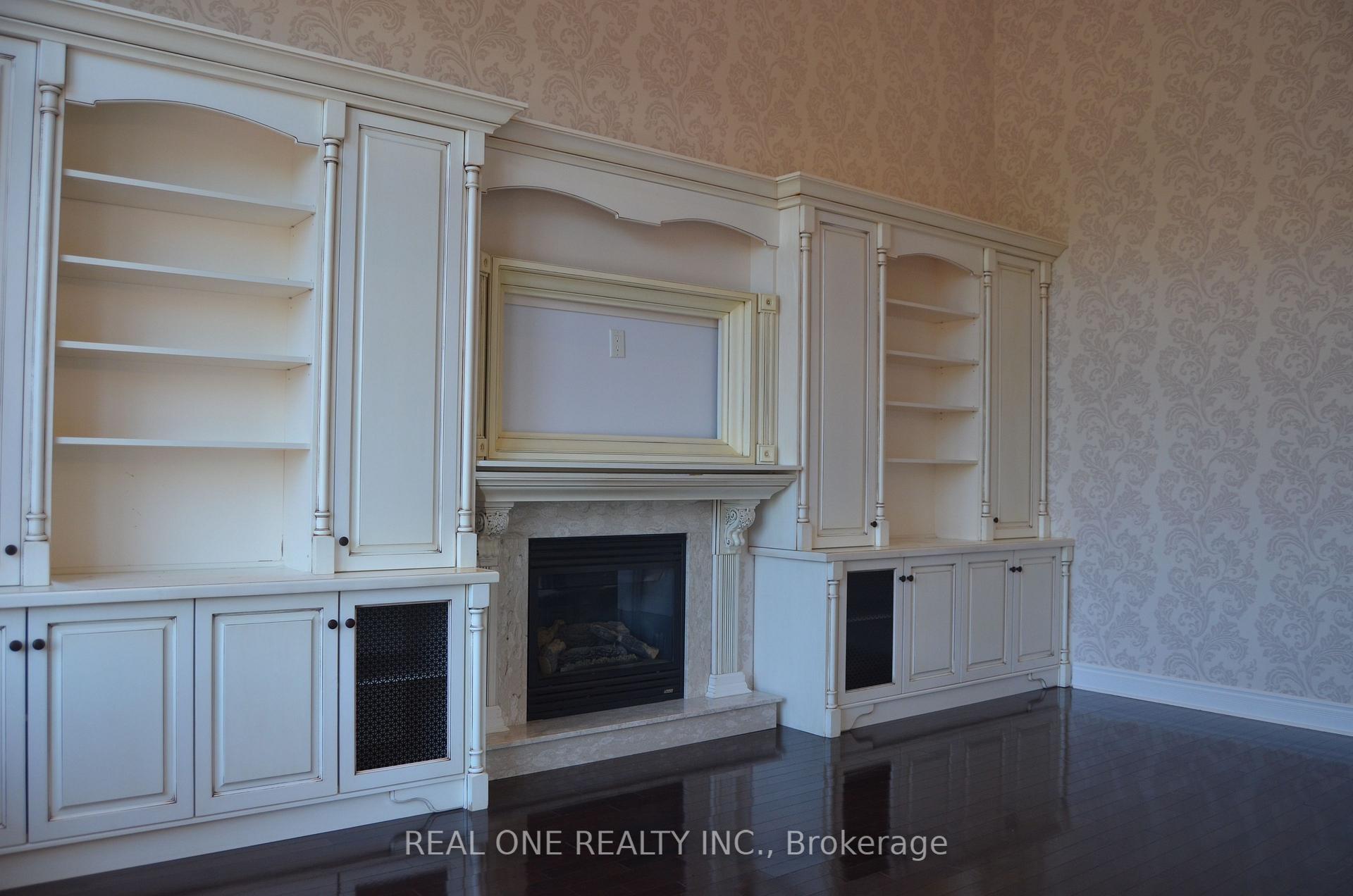 83 Townwood Drive, Richmond Hill, ON L4E 4T2