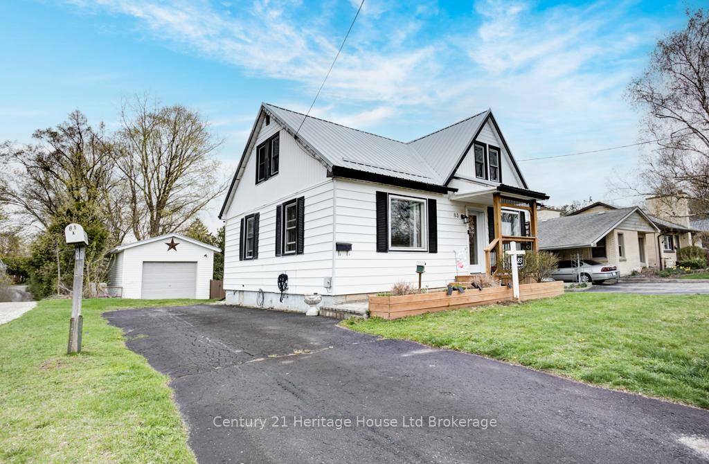 83 Victoria Street, Tillsonburg, ON N4G 3Z5