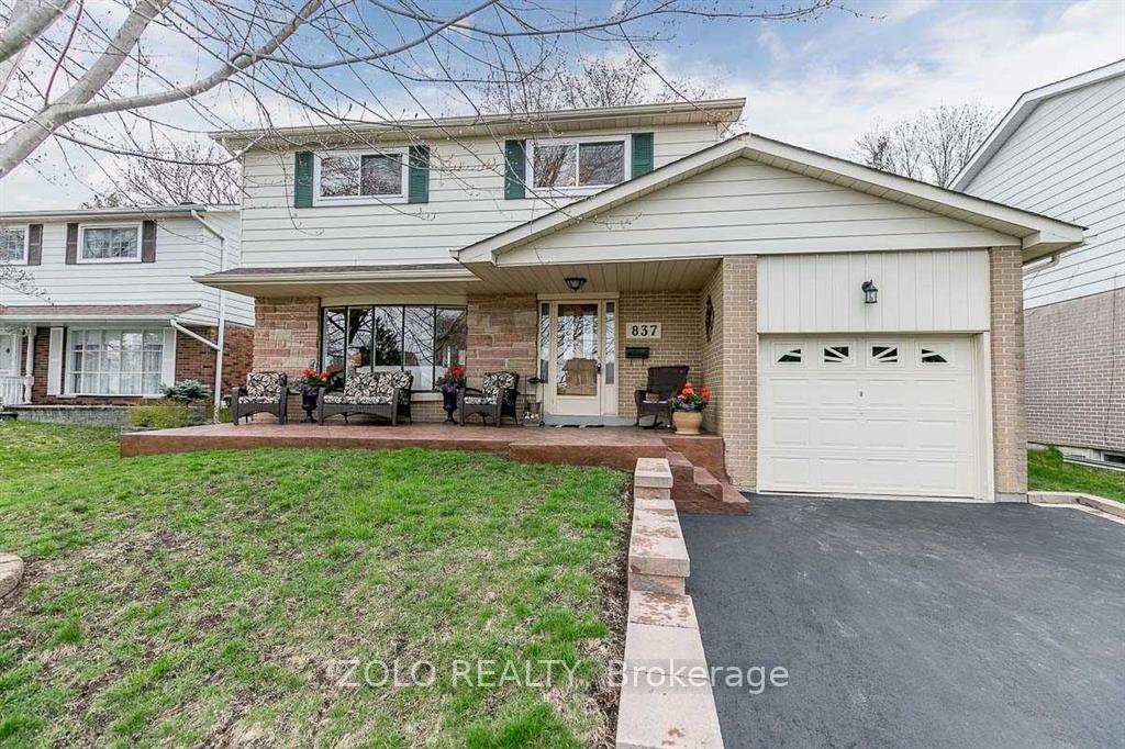 837 Grace Street, Newmarket, ON L3Y 2L6